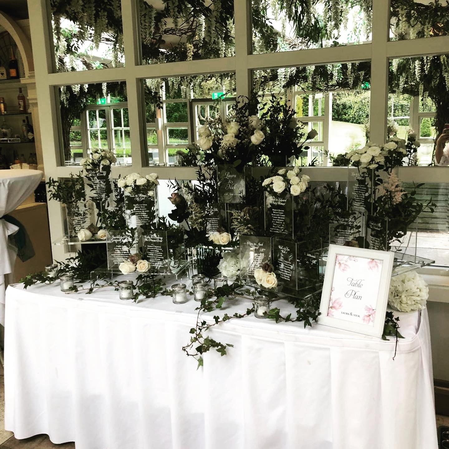 Acrylic table plan cubes – Paperlove